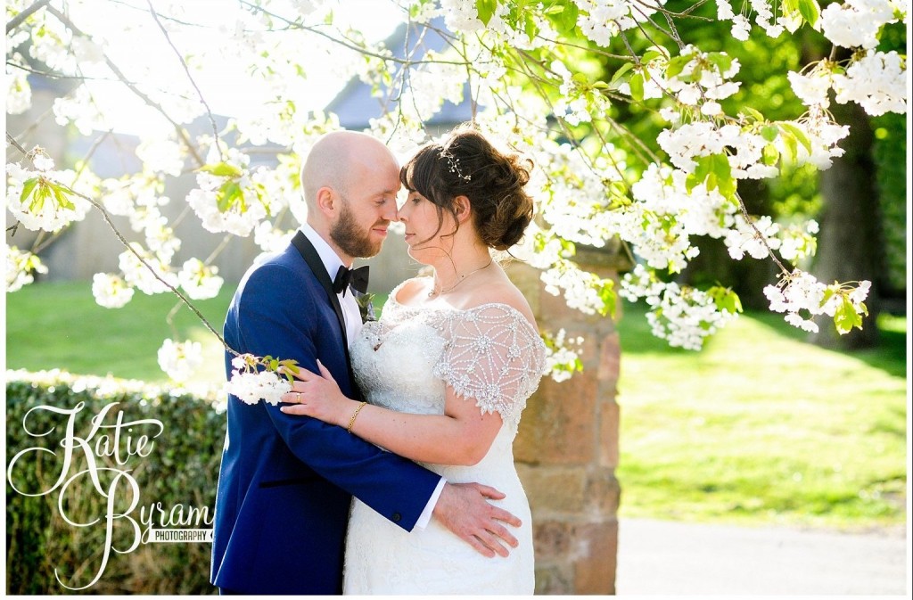 Emma & Phil’s Ellingham Hall Wedding Previews » Katie Byram Photography