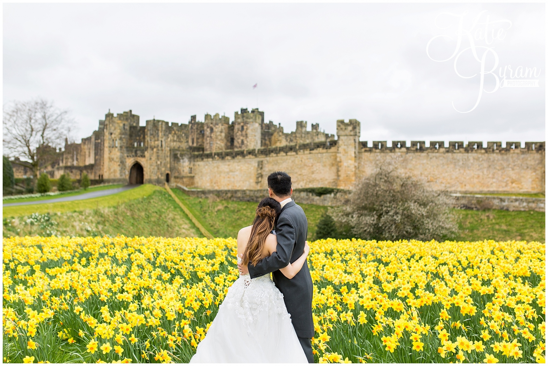 Under The Cherry Blossoms: Alnwick Garden Springtime Post Wedding Shoot ...